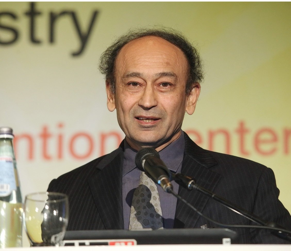 אטיק רזה, בעבר נשיא AMD בכנס ChipEx2013 :המשימה הראשונה של מנכ"ל אינטל ...